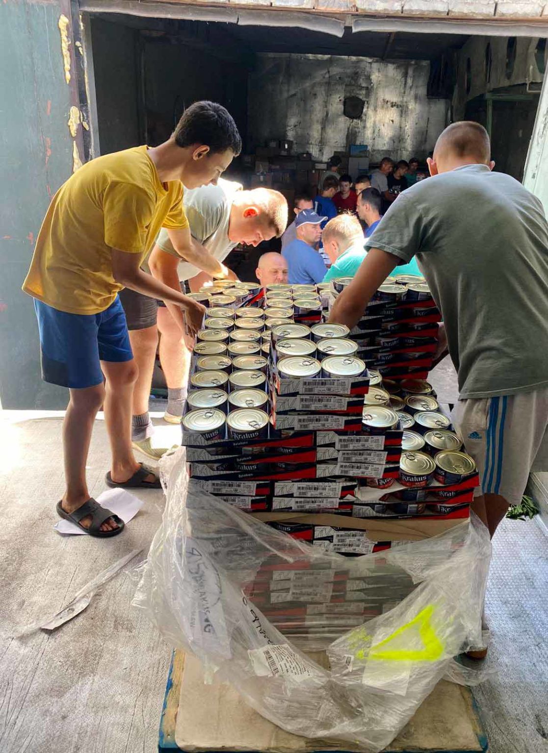 Disaster Relief Organizations: Which Are the Best? [2025 List]